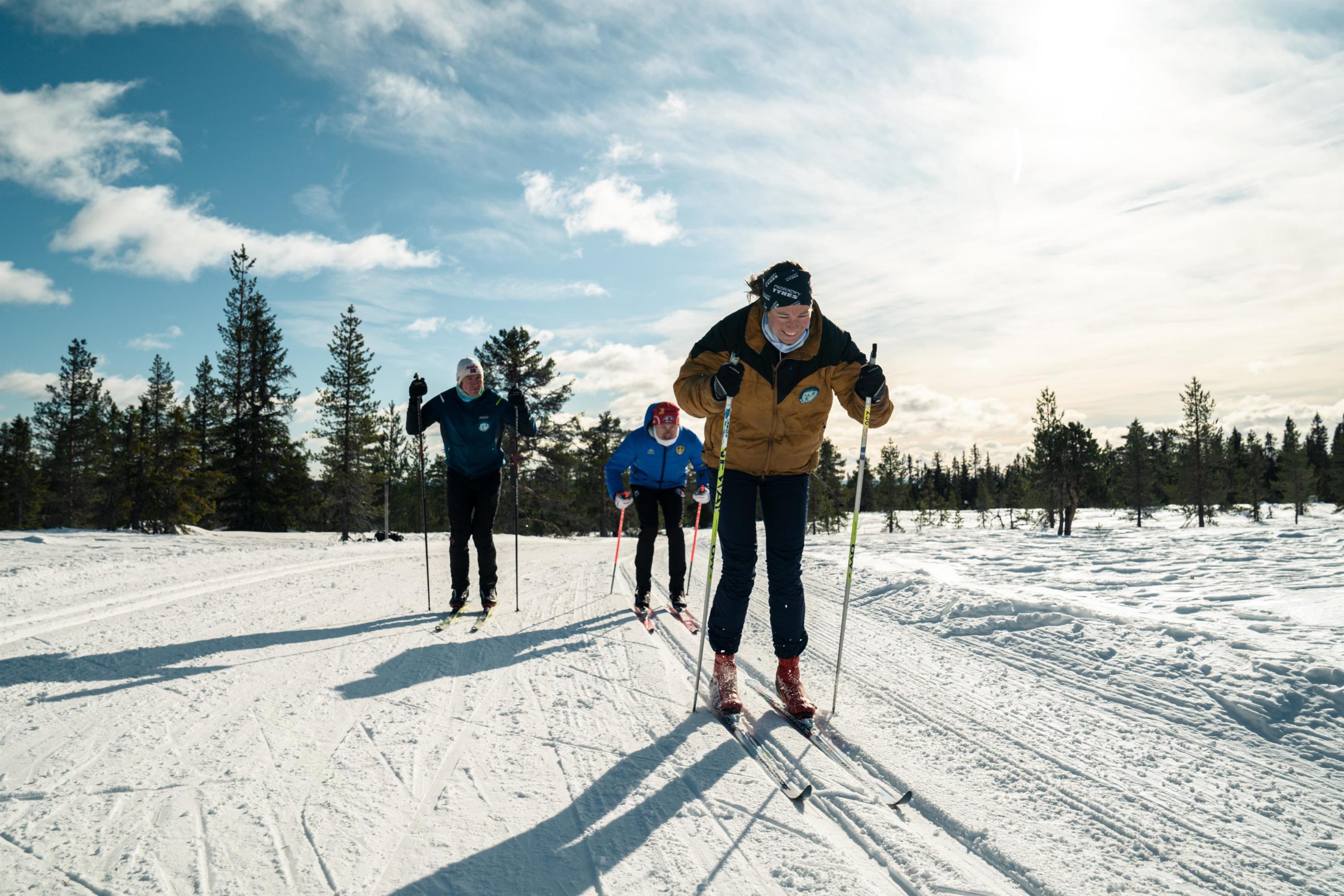 Skikurs i langrenn på Budor, Løten - Visit Øst-Norge